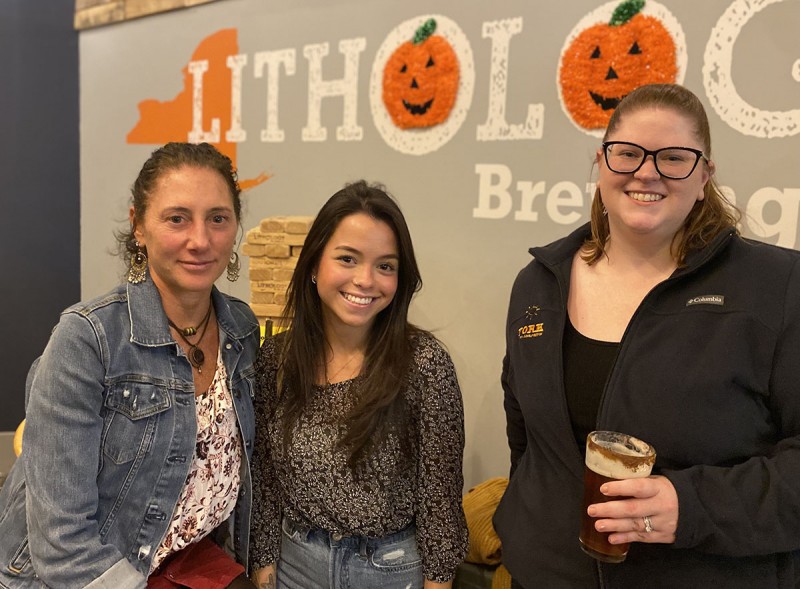 At York OctoberFest, Clients Select Holiday Ale 2022 - York Lab